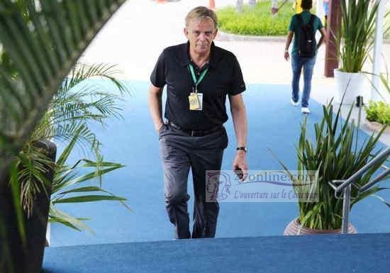 Cameroun - Lions Indomptables: Bidoung Mkpatt ordonne la signature de ...