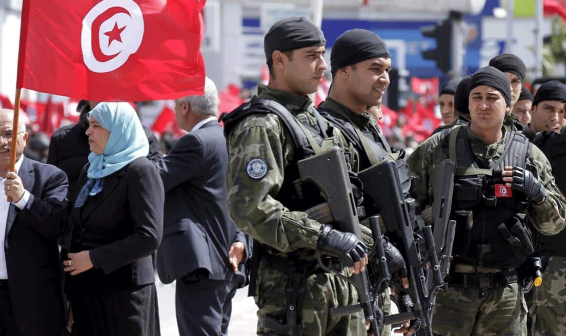 L'armée tunisienne a bloqué le Conseil supérieur de la magistrature du ...